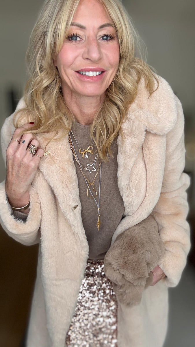 Neutral Clara Coat – Miranda Dunn